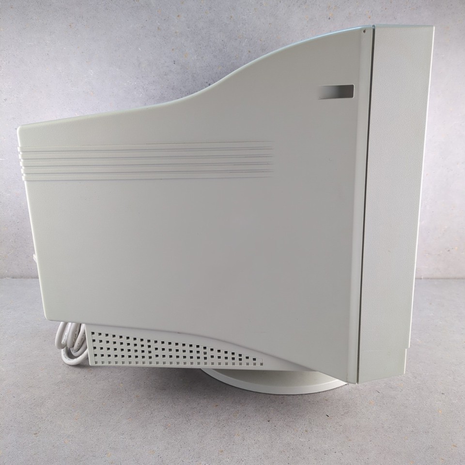Belinea 10 30 20 CRT Monitor Vintage 17" Display April 2000 Retro PC ...