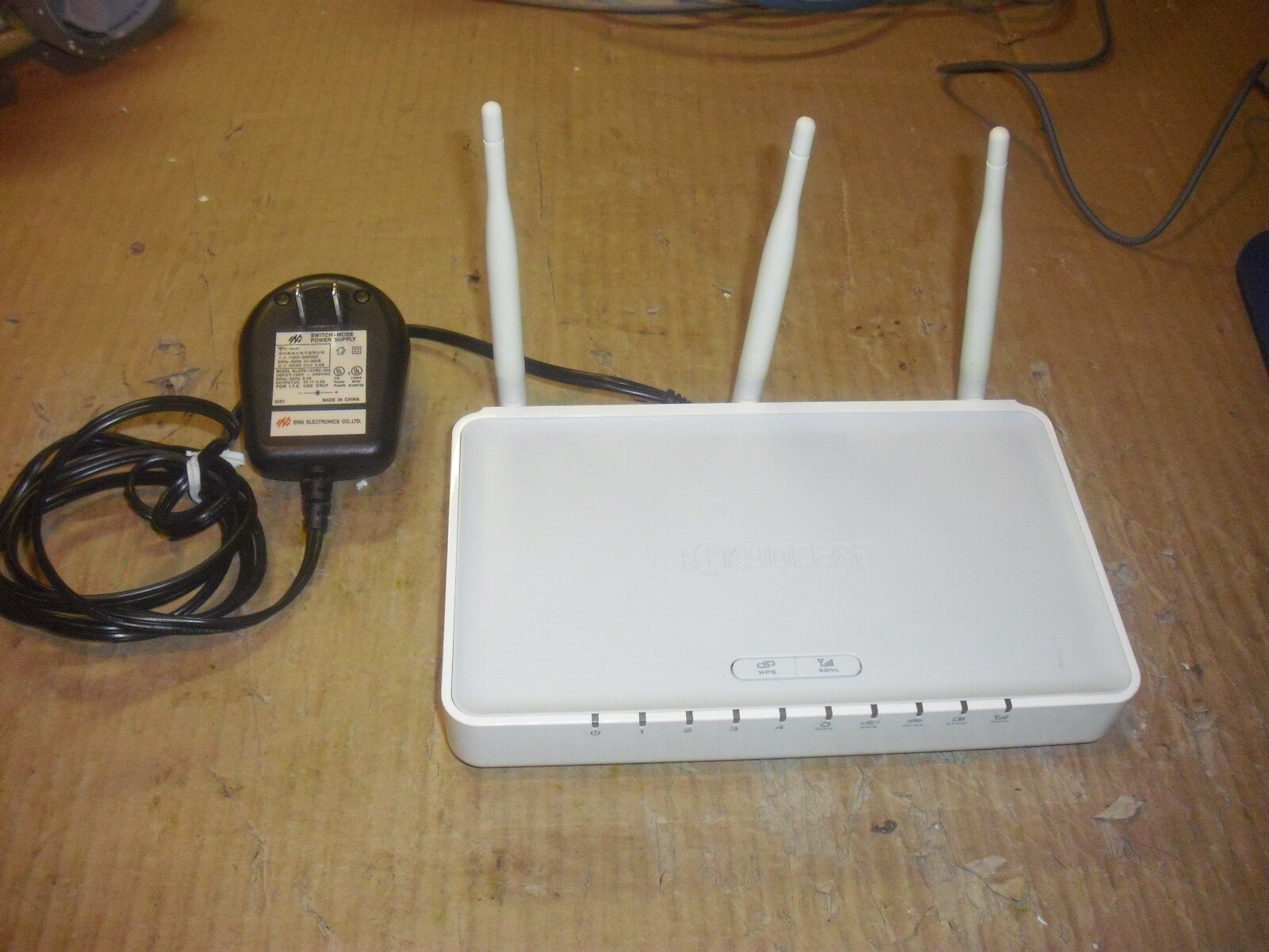 Kyocera KR2 4-Port 10/100 Wired & Wireless N Router TXRTR10013 ...