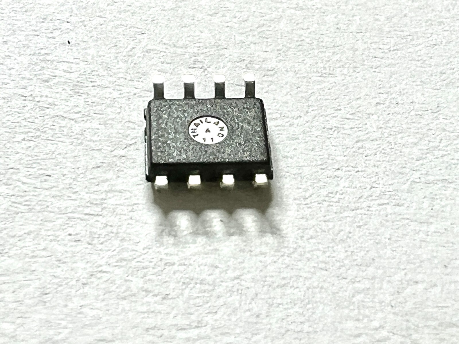 5pcs of MCP201-I/SN IC, LIN Transceivers, W/ On Board Vreg, 8-Pin, SOIC ...