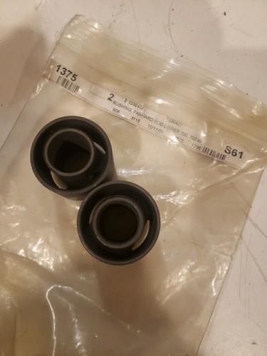 X2 MEYLE Tie Rod Bar Bushing Rear Axle 4 VOLVO 240 260 740 760 1330 427 ...