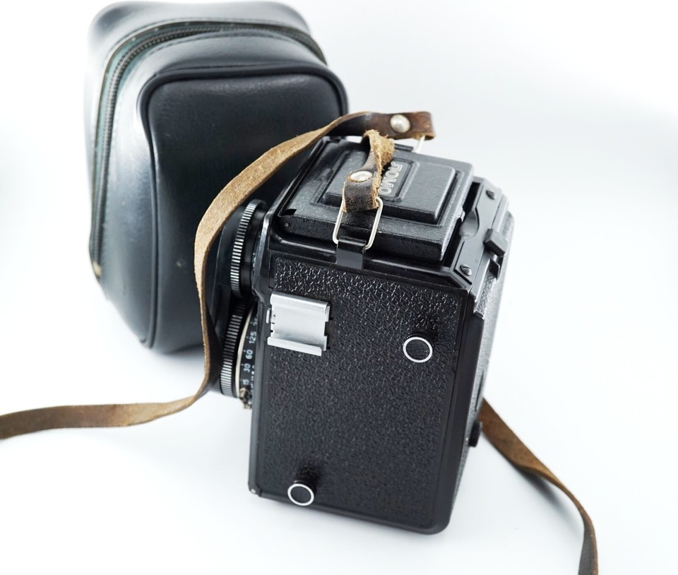 Vintage LOMO LUBITEL 166 TLR film CAMERA with black bag | eBay