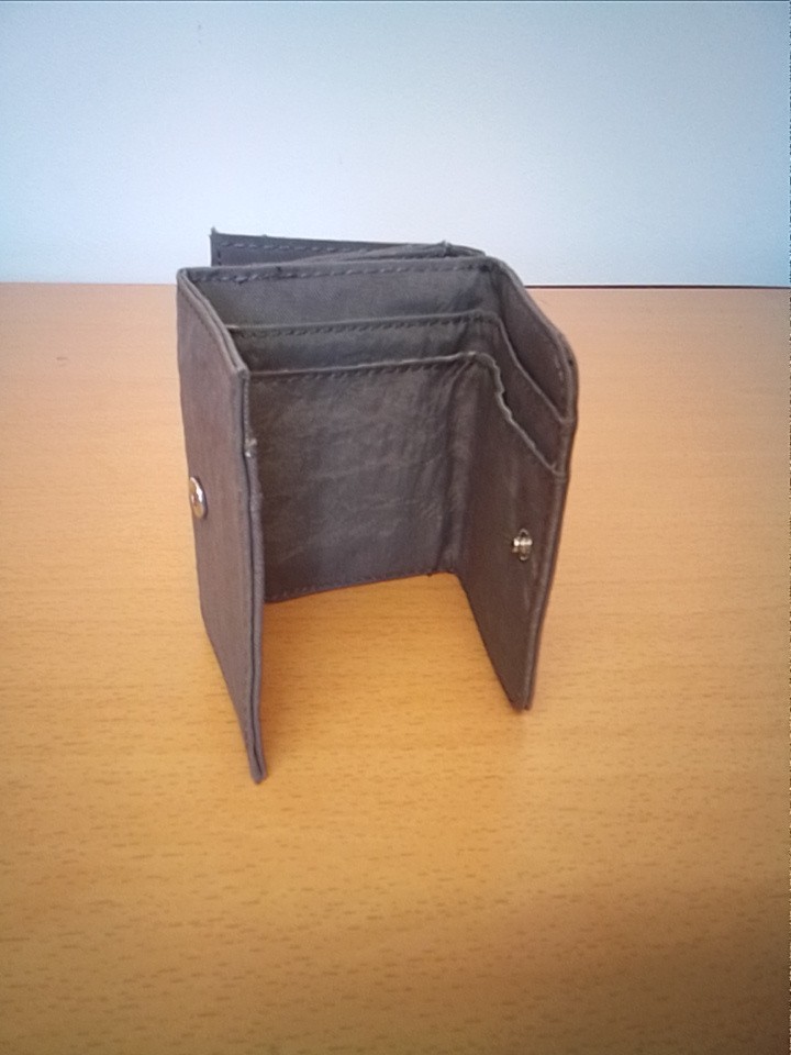 Kipling Grey Tri-Fold Wallet Coins Notes Cards Travel Holiday ️CHARITY ...