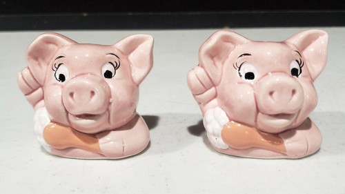Pair of Vintage Cute Pigs Washing Under their Arms Salt and Pepper ...