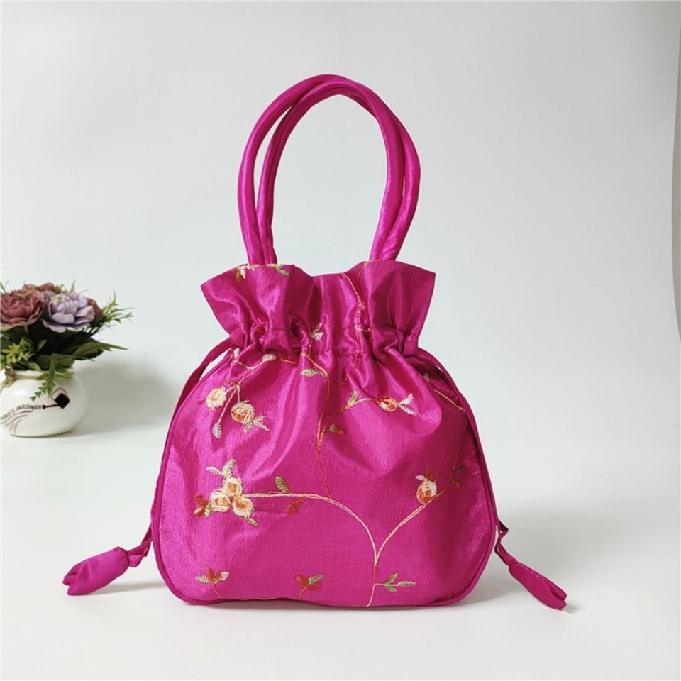 Handmade Women Flower Handbags Embroidered Flower Jewelry Bag Women ...