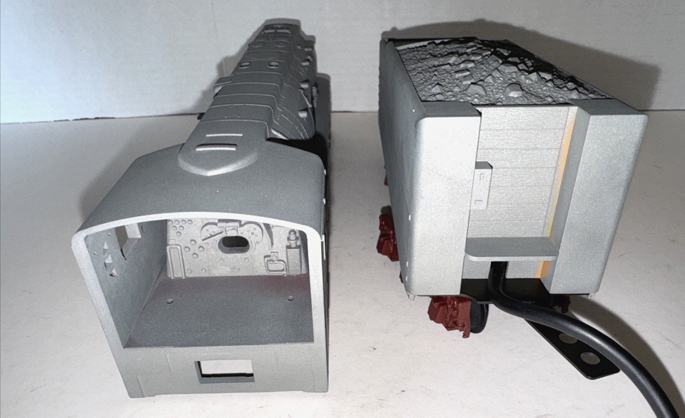 MTH O GAUGE HIAWATHA STEAM LOCO (SHELL ONLY) & TENDER NEW UNFINISHED ...
