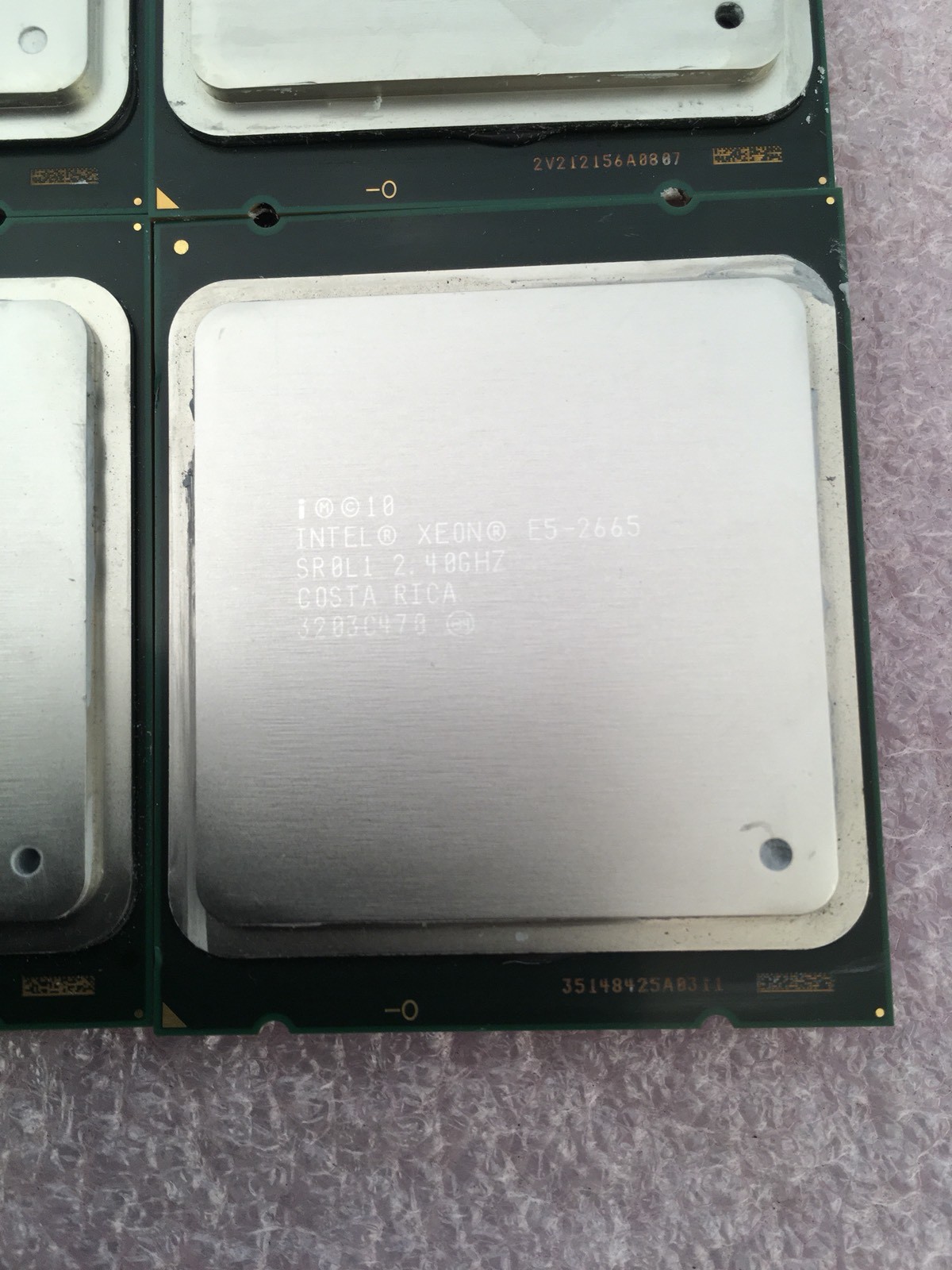 4 Intel Xeon Processors E5-2665 2.40GHz 8-Core CPU 8.00 GT/s E5-2665 ...