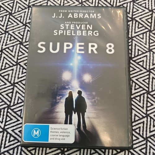 DVD: Super 8 - Train Crash Sets Off Bizarre Events & Uncovers A Hidden ...