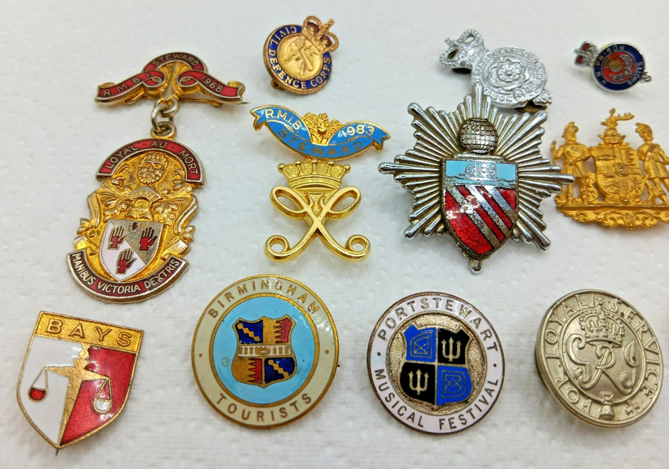 Mixed Job Lot Badges Enamel Souvenir Police Fire Prison Masonic ...