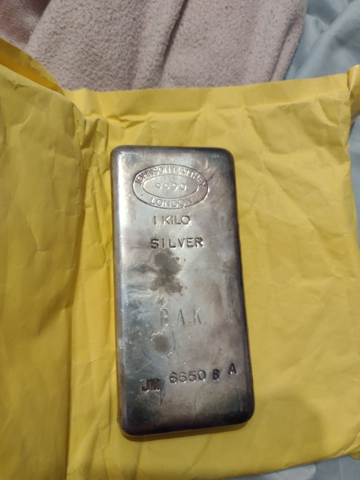 1 Kilogram Silver Bar (35.274 Ounces) Current Value $2,927.20 | eBay