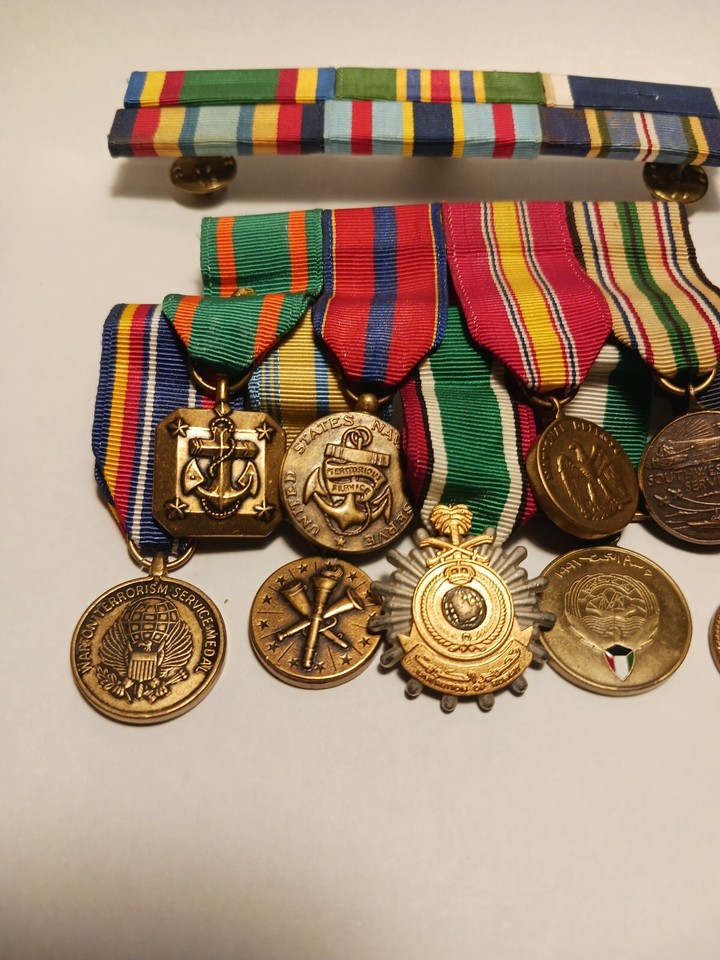 ~Rare Vintage United States Military Kuwait Iraq Gulf War Medals Ribbon ...