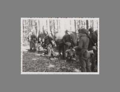 WW2 Photo U.S. GI Troops Chow Line C-Rations Germany | eBay