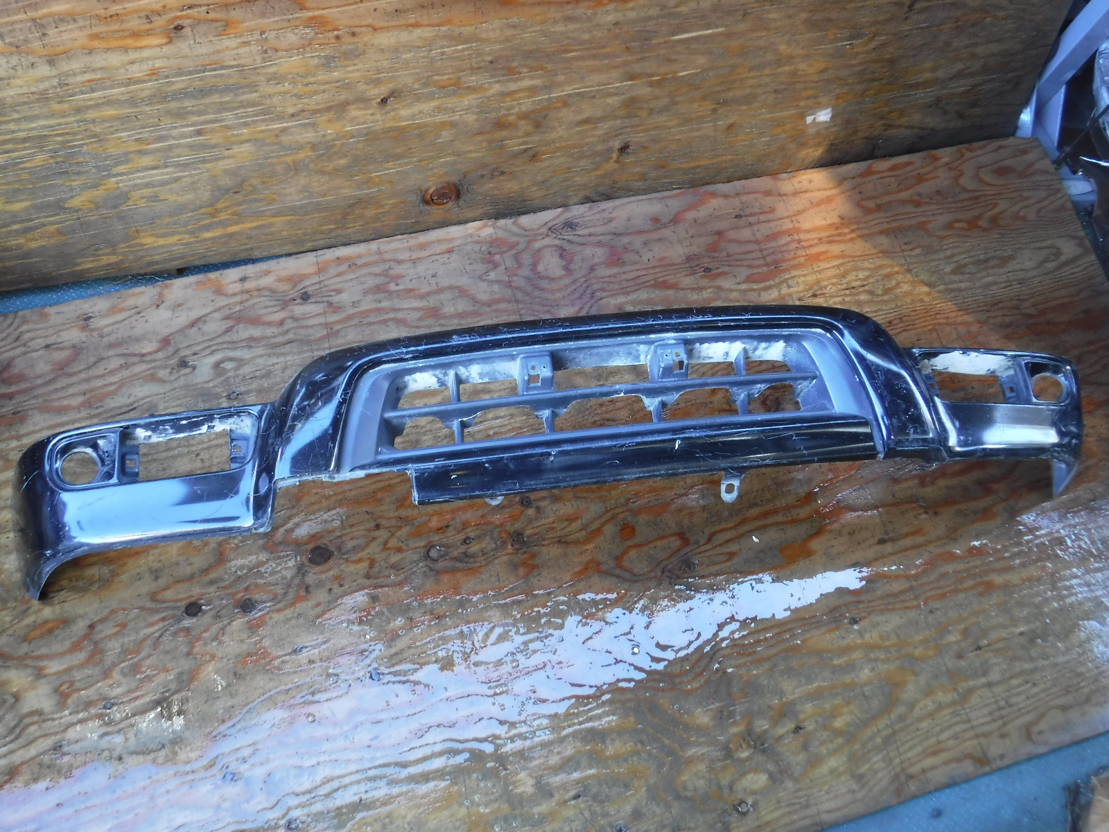 1999 2000 2001 2002 Toyota 4Runner front bumper lower valance cover ...