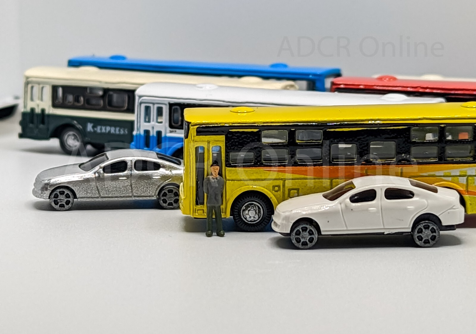 N Gauge Bus Coach Metal Model Railway Layout N Scale Modern Classic - 2 ...