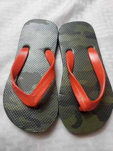NWOT Boys Gap Green Camo Flip Flops size 12-13 | eBay