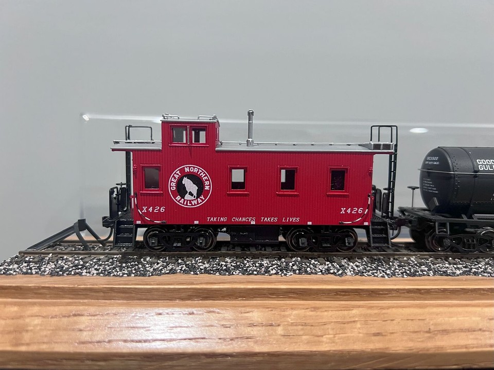 TENSHODO GREAT NORTHERN GN 2-8-0 CLASS F-8 LOCOMOTIVE 1246 & MORE ...