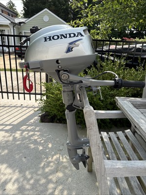 Honda 2hp Outboard Motor BF2D New, Never Started, ADD OIL BEFORE ...