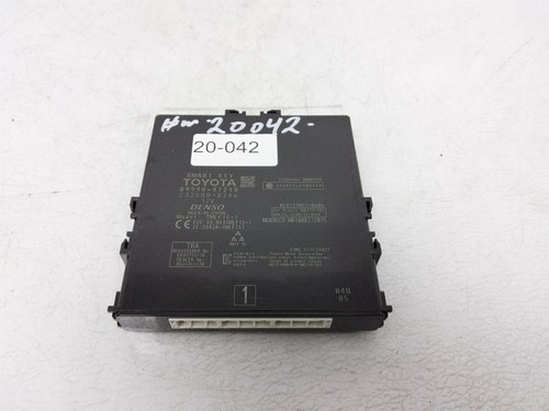 2016-2018 Toyota Prius Smart Key Door Entry Control Module 89990-47210 ...
