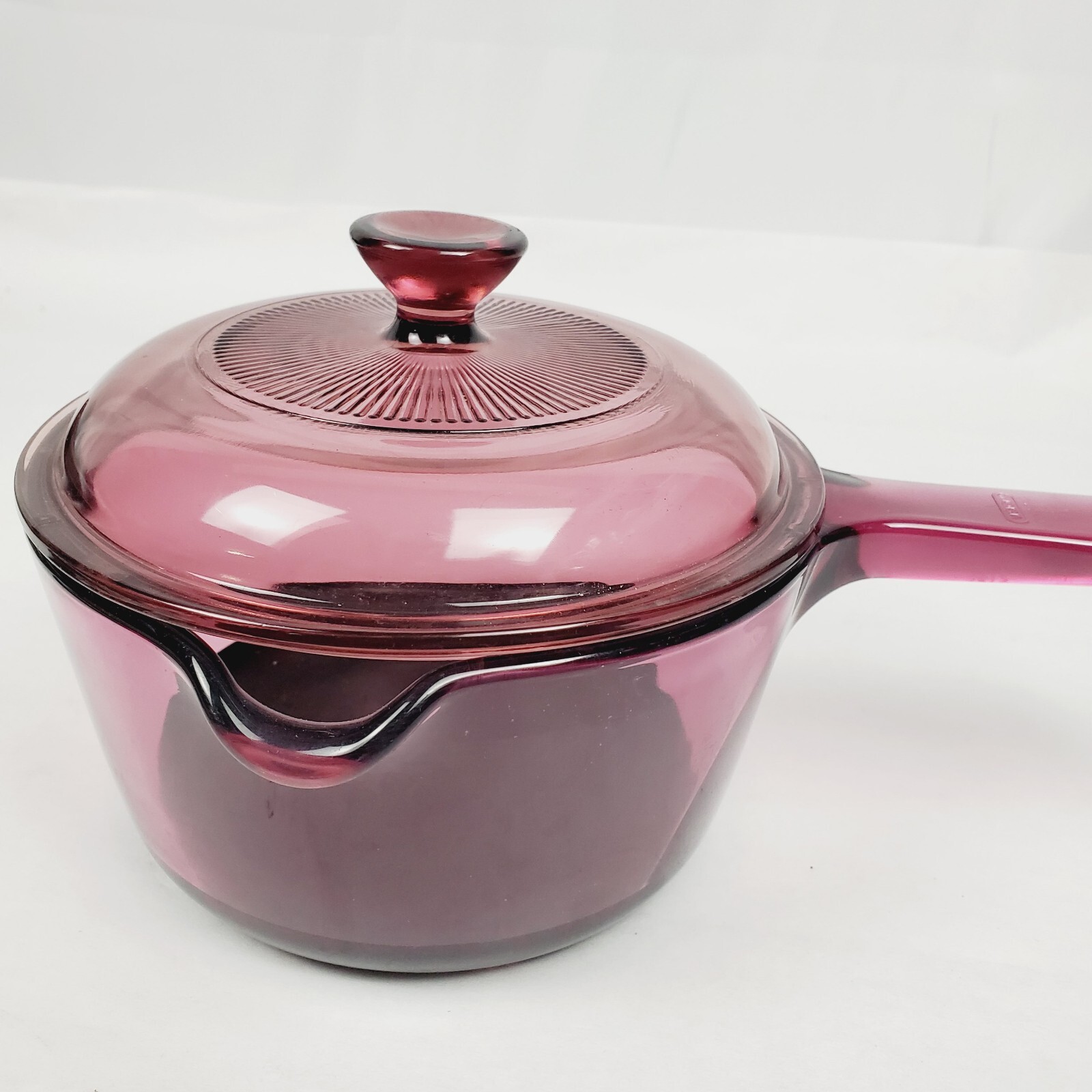 Corning Ware Cranberry VISIONS Glass 1 L Sauce Pan Teflon with Ribbed ...