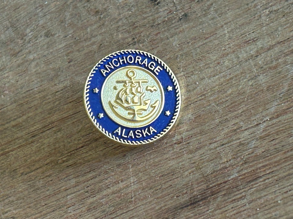 Anchorage Alaska Lapel Pin Crest Coat Of Arms Small Clutch Back Vintage ...