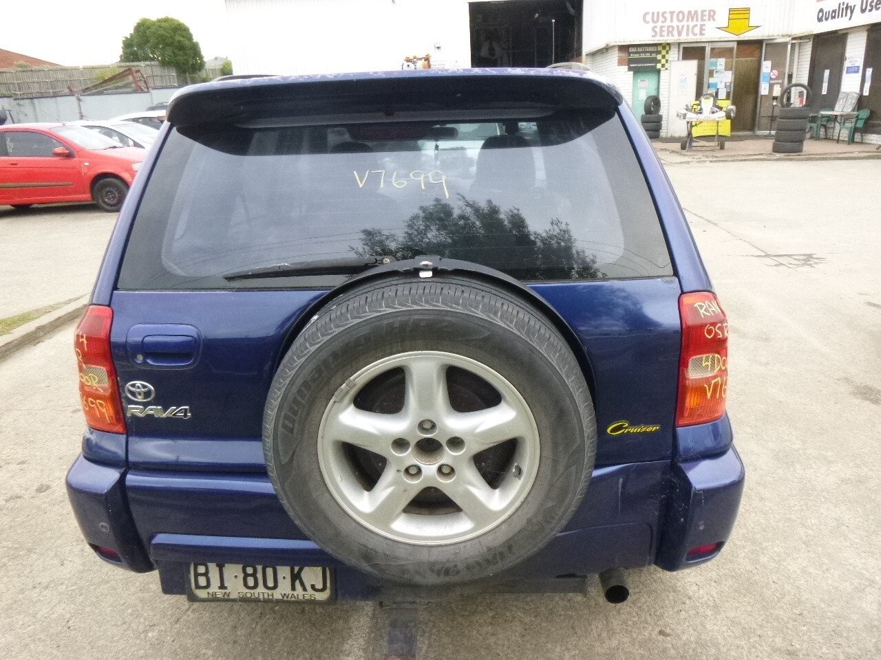 5/2001 RAV 4 ACA20R 5DR AWD - WRECKING COMPLETE CAR - MSG FOR PARTS (S ...