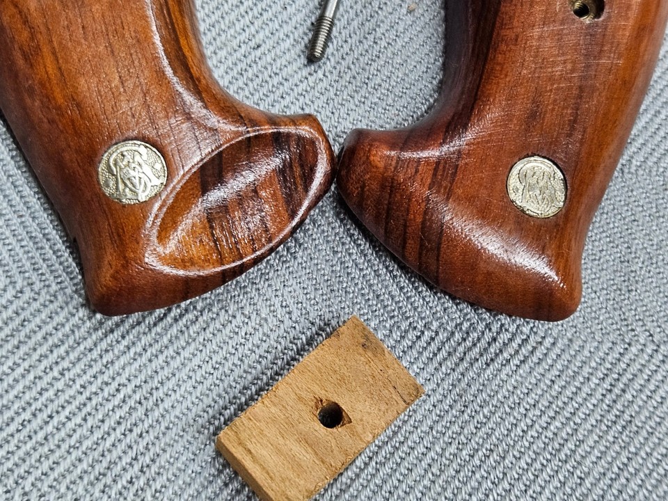 S&W Smooth Target Grips For Smith & Wesson K & L Frame Square Butt #8 ...