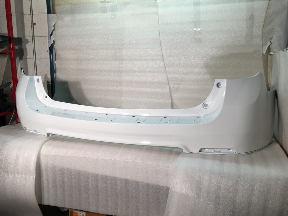 2010-2015 CHEVY EQUINOX REAR BUMPER COVER OEM PAINTED WHITE 23260231 | eBay