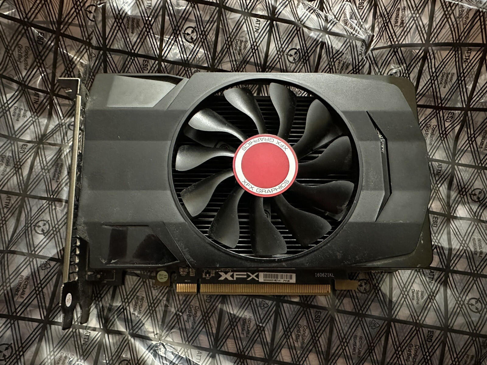 Used XFX Radeon RX 550 4GB DDR5 Graphics Card | eBay
