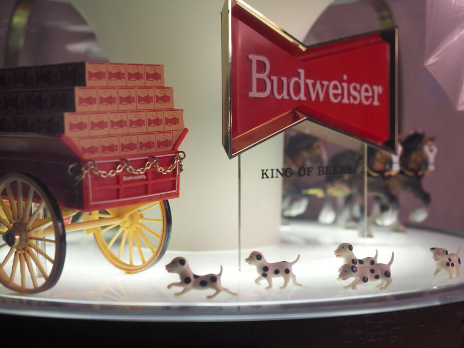 VINTAGE-1970's- BUDWEISER CLYDESDALE ROTATING CAROUSEL HANGING LIGHT | eBay