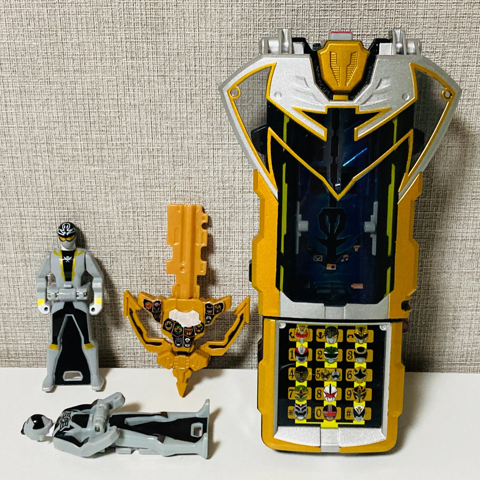 BANDAI DX Power Rangers Super Megaforce Mobilates Gokaiger Silver ...