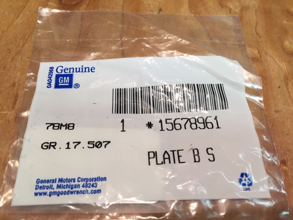 1995-2005 BLAZER SUBURBAN S-10 TRUCK NOS GM LS EMBLEM "BLACK & SILVER ...