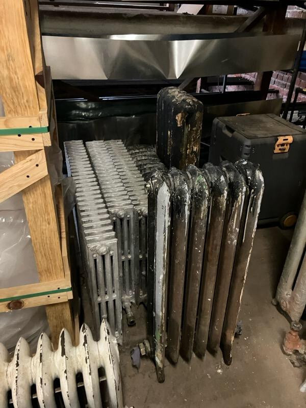 CAST IRON RADIATORS MADE IN USA FROM GOOD HOMES NO JUNK STEAM/HOT WATER ...
