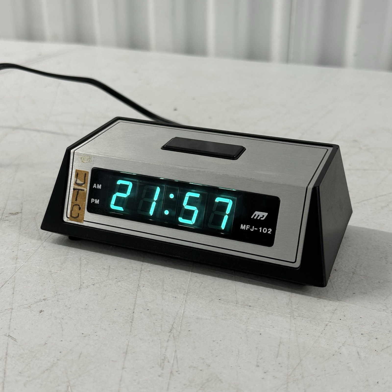 MFJ-102 24/12 Hour Aluminum Frame Local UTC Ham Radio ClockのeBay公認海外通販 ...