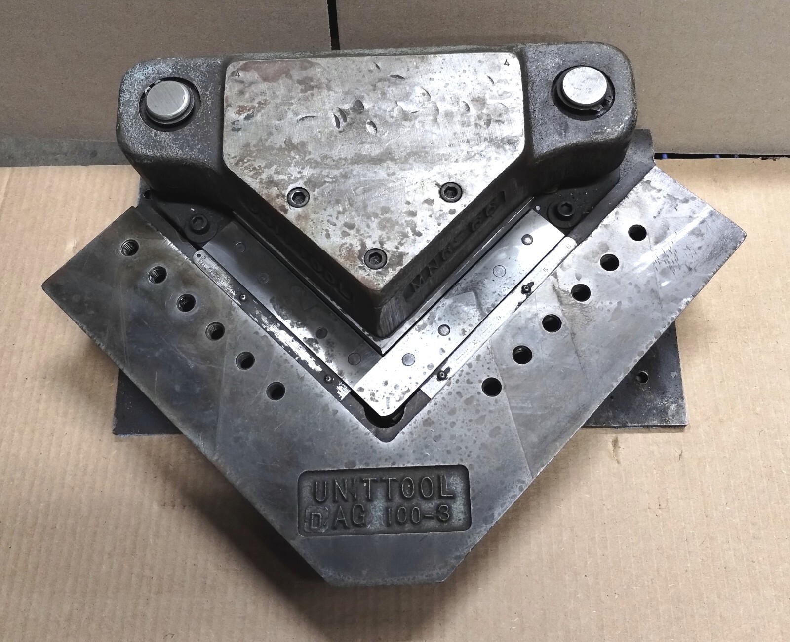 UNITTOOL USA 6" Corner Notcher Press Brake mounted tool 6 inch 90 ...