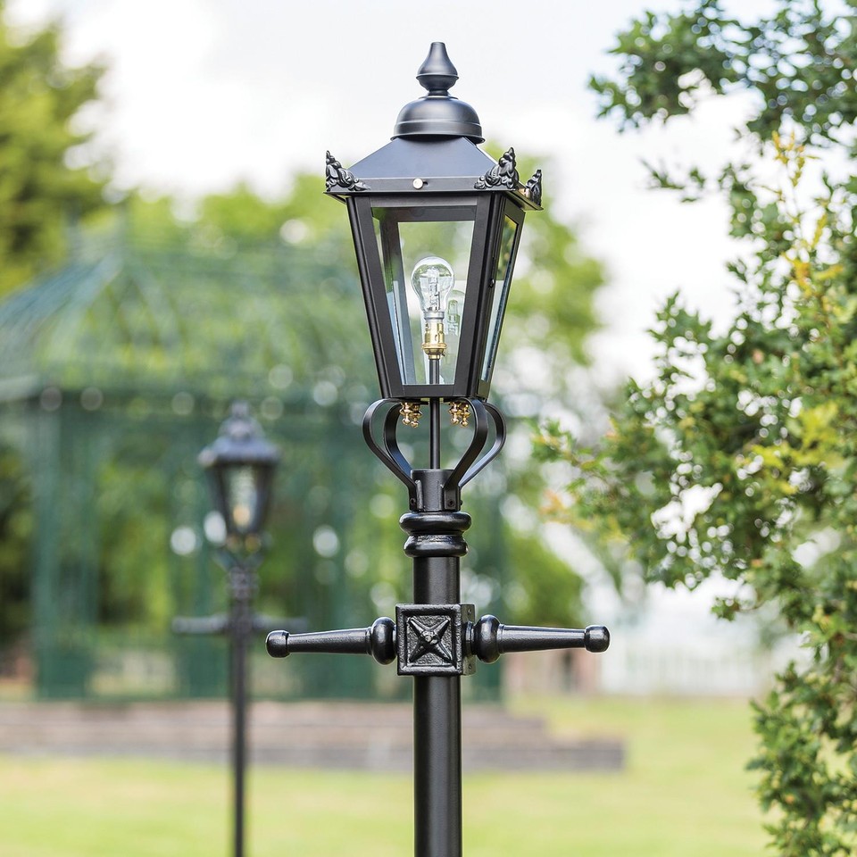 Deluxe Black Victorian Style Lamp Post Set Garden Lighting Set - 2.26M ...