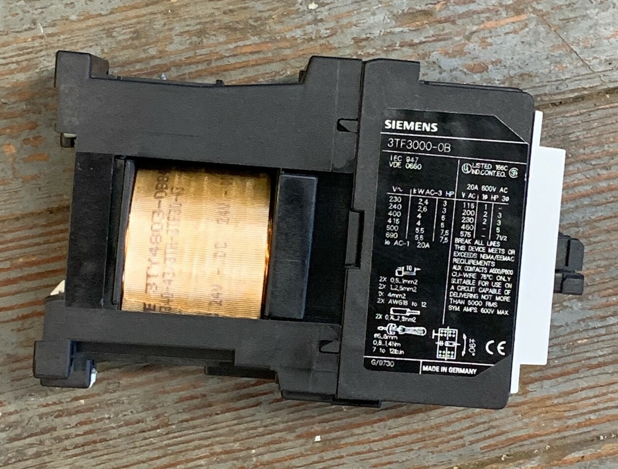 SIEMENS 3TF30 MOTOR STARTER CONTACTOR 3TF3000-0B 24VDC COIL 20A 600VAC ...