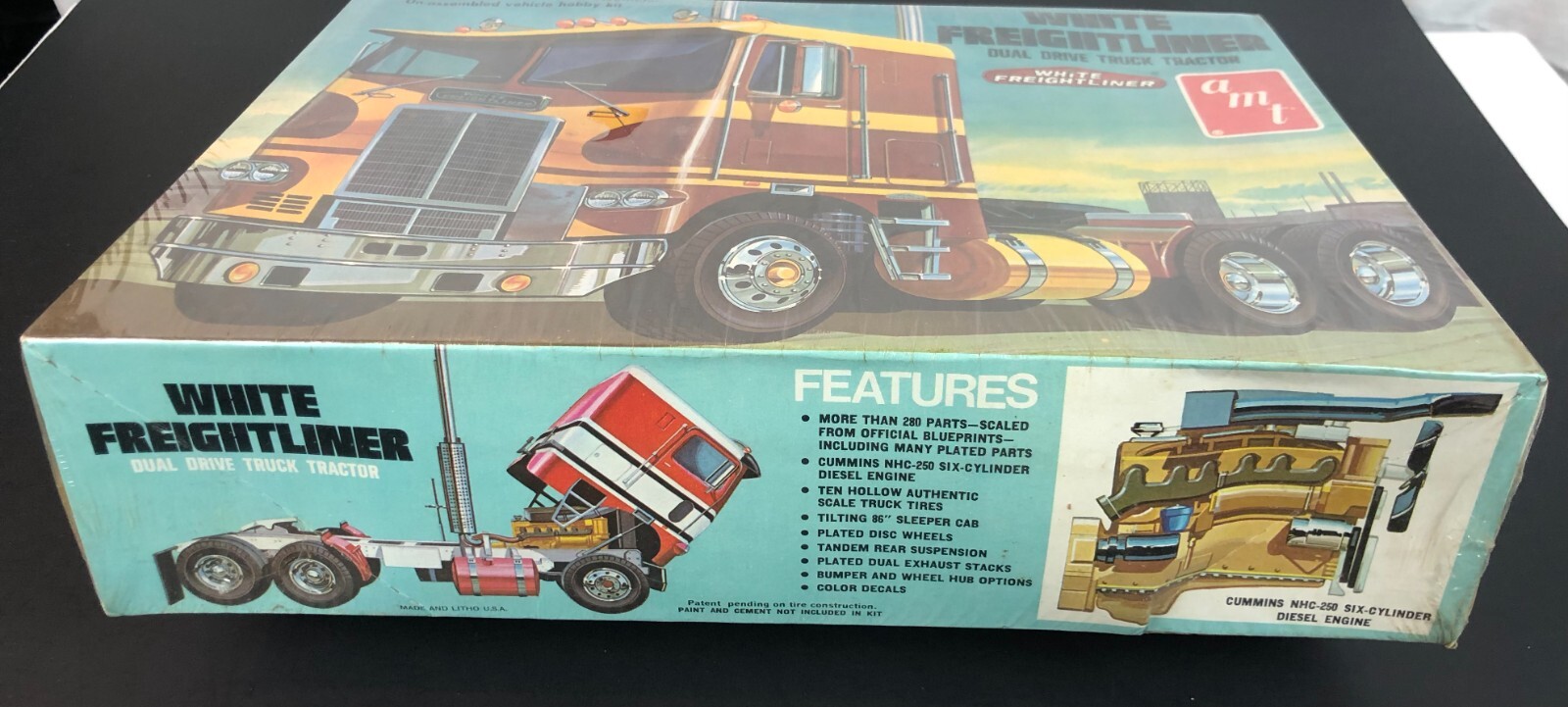 AMT White Freightliner Dual Drive Truck Tractor 1/25 Scale 1975 Model ...