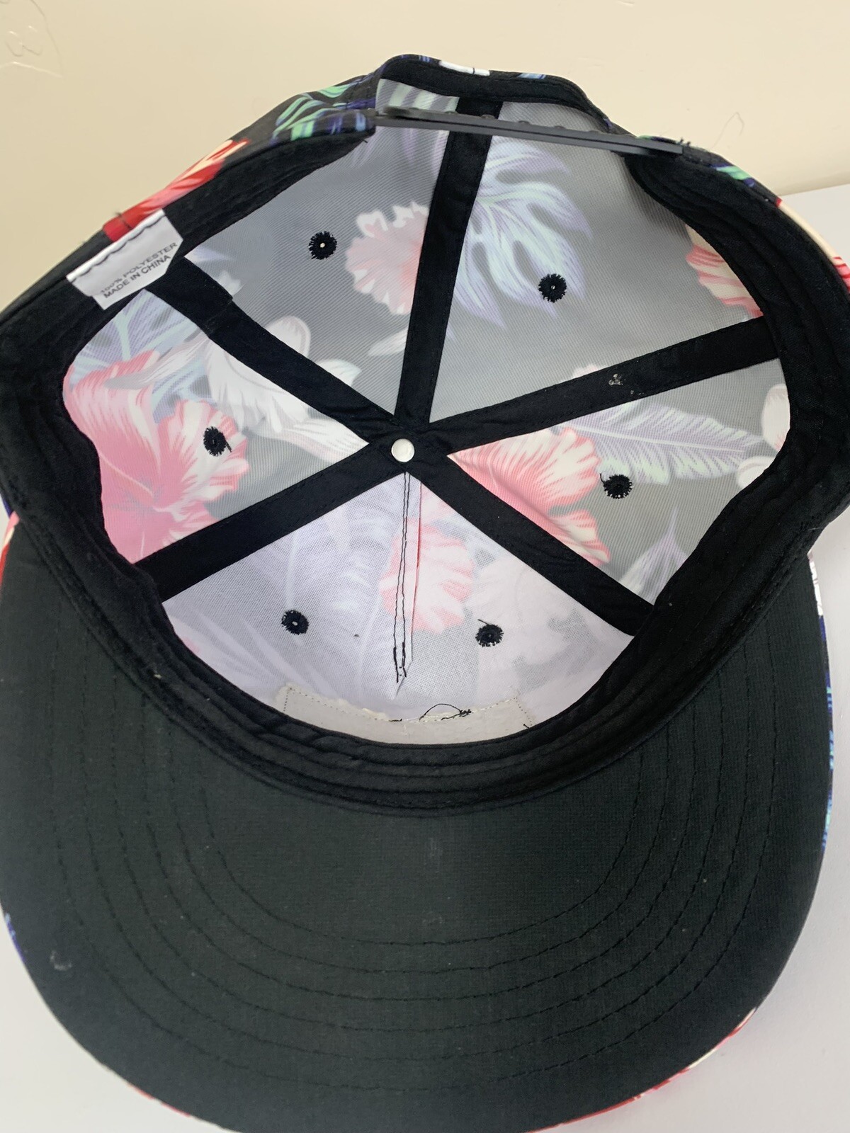 TRULY HARD SELTZER SNAP BACK CAP TROPICAL FLOWER DESI… - Gem