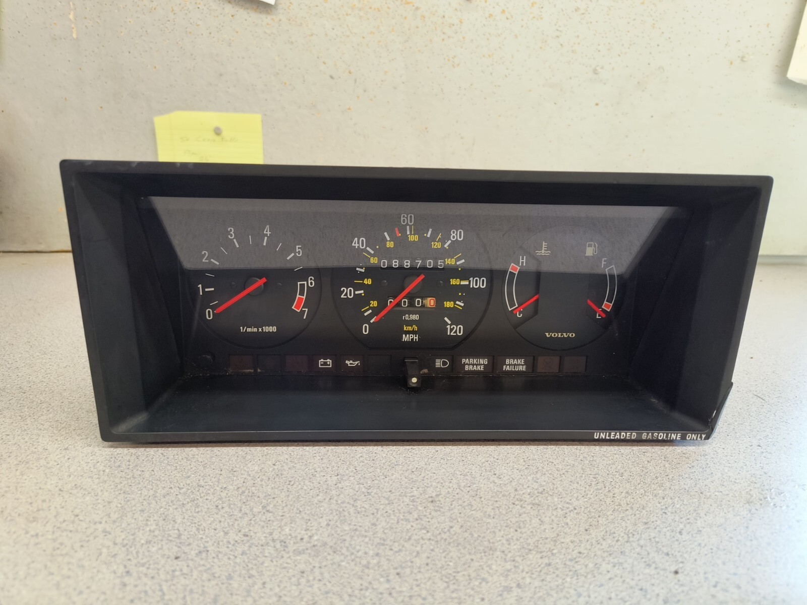 1984 VOLVO 240 SPEEDOMETER CLUSTER GAUGE INSTRUMENT PANEL 1324926 OEM ...
