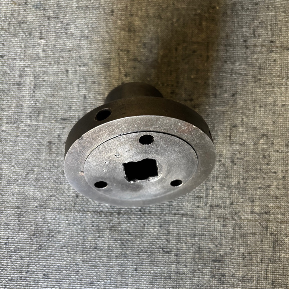 LEAVITT 3" LATHE #3L41 CHUCK MOUNTING PLATE w/ 5/8" SQUARE SOCKET MOUNT ...