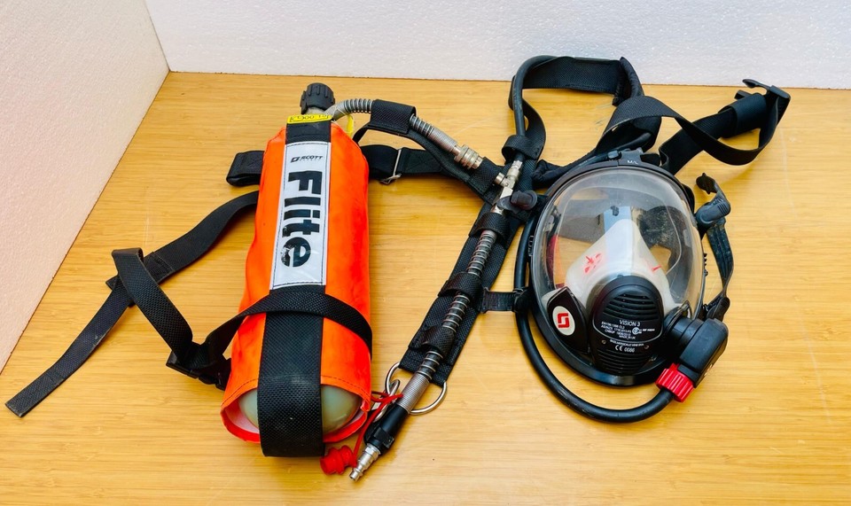 Scott Flite Emergency Escape Breathing Device EEBD W/ Vision 3 Face ...