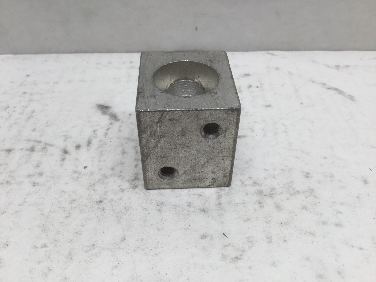 ILSCO D1807 CA-7 Aluminum Lug 500MCM-0, AL7CU | eBay