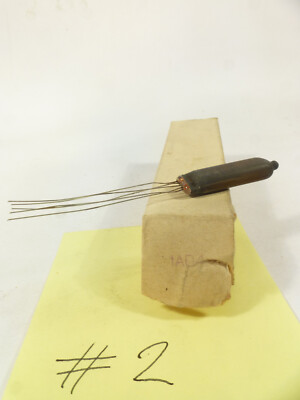 one vintage radio Subminiature pentode 1AD4 tube neuf en boite NOS ...