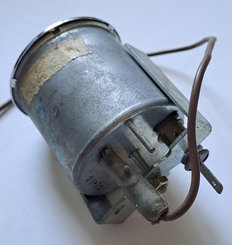 CLASSIC VW BORG CAR CLOCK / QUORZ / AUTOMOBILIA / GERMANY / 321919203C ...