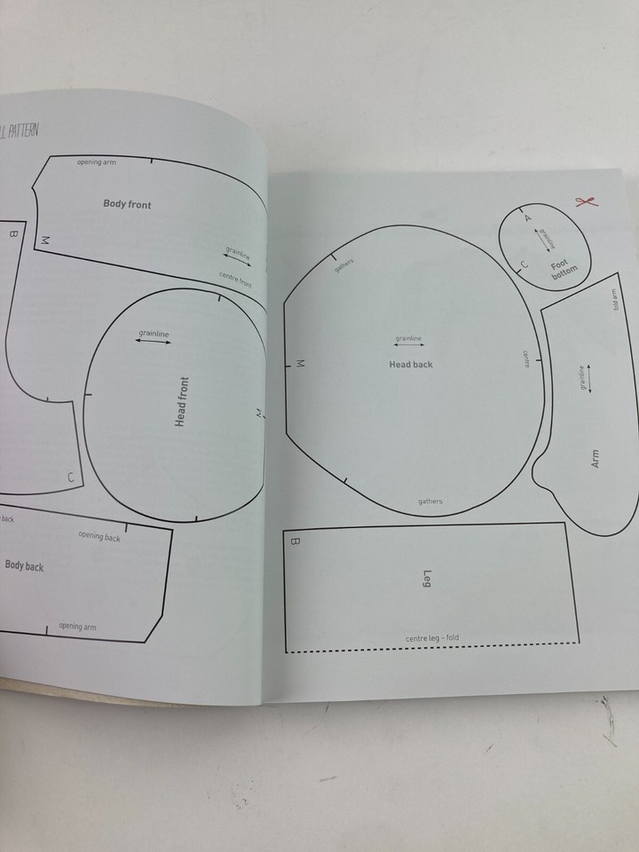 My Rag Doll 11 Adorable Dolls to Sew with Clothes & Accessories Clothing Pattern 9781446304846 ...