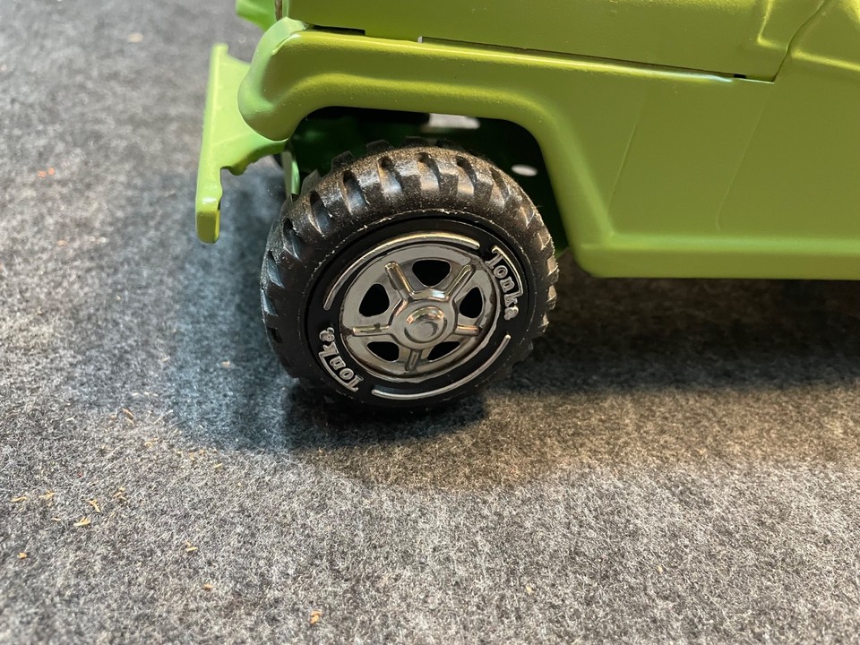 VINTAGE Tonka Jeep Jeepster Lime Green Monster Truck 4x4 4 Wheel ...