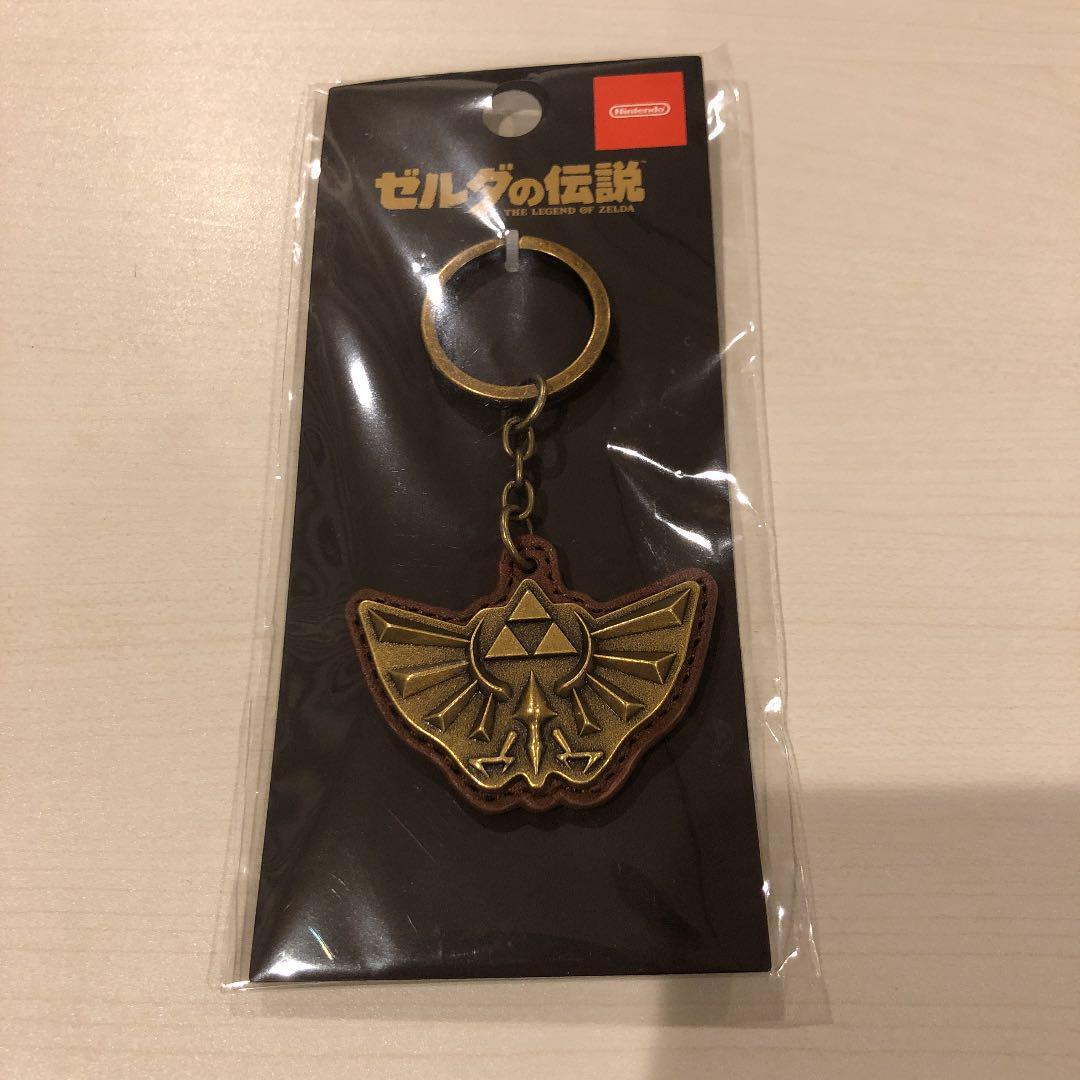 The Legend of Zelda Keychain A Hyrule Crest Nintendo Tokyo Limited ...