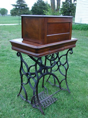 Sewing Machines - Singer Fiddle Base