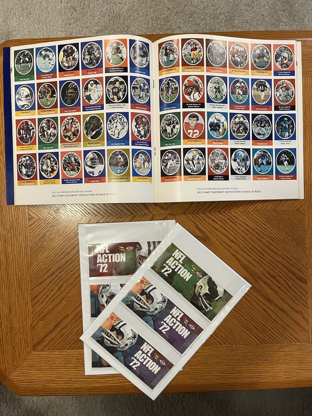 1972 NFL Action Stamps and Album Sunoco Eagles, Cowboys, Jets, Dolphins ...