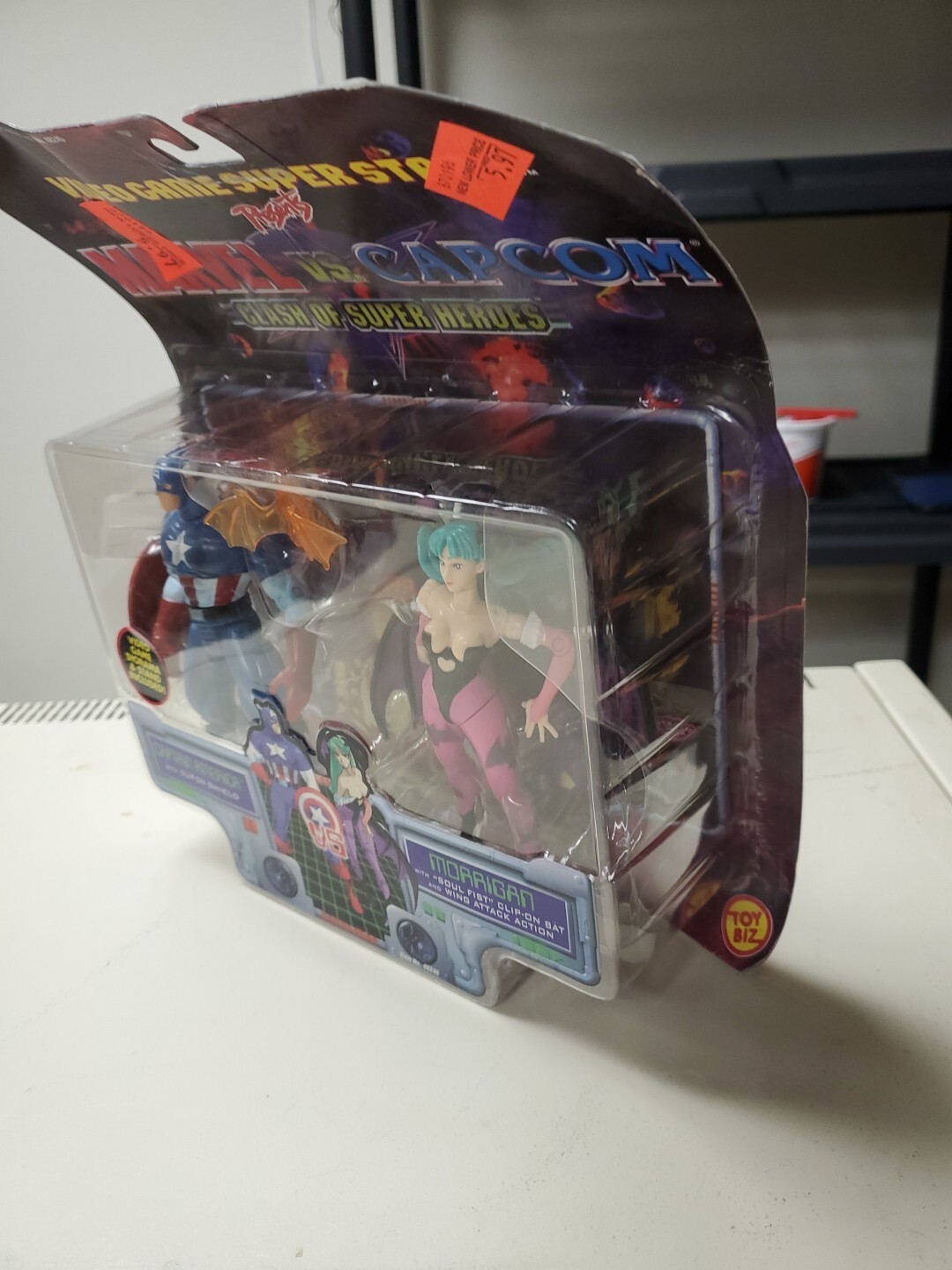 Toy Biz Marvel Vs. Capcom 1999 Captain America VS Morrigan 5" Figure ...