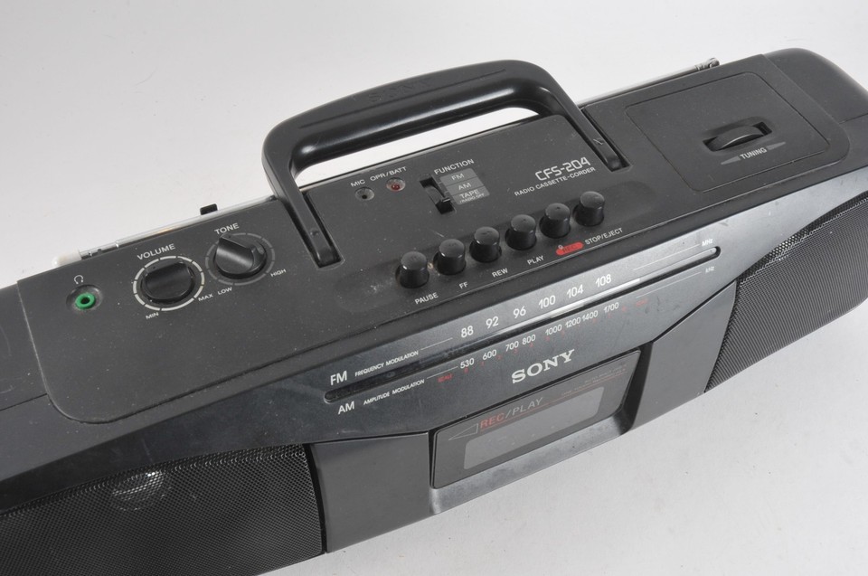 Vintage Sony CFS-204 Radio Cassette Recorder Player/ Tested Tape Doesn ...